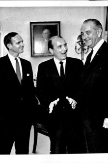 Journalists can help spy agencies: intelligence veteran