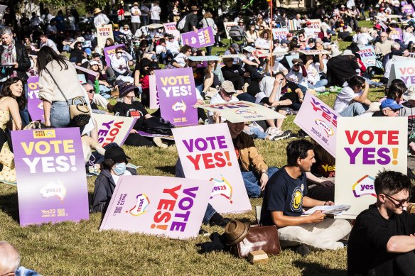 Voice to parliament: Minns government says sorry after Yes campaigners ...