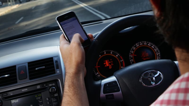 Spike in learners and P-plate drivers using phones behind the wheel
