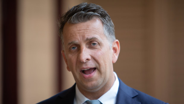 Andrew Constance pressures contractor to finish light rail in early 2019