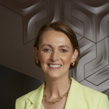 Telstra share price: Profit hits $2b, dividend 8.5¢ a share as Vicki ...