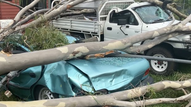 Cyclone Kirrily: Clean-up begins after storm hits Queensland