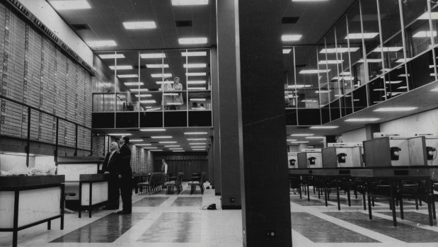 From the Archives, 1960: Hundreds visit new Sydney Stock Exchange