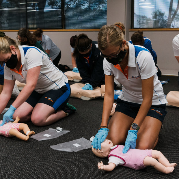 How do you do CPR in an emergency?