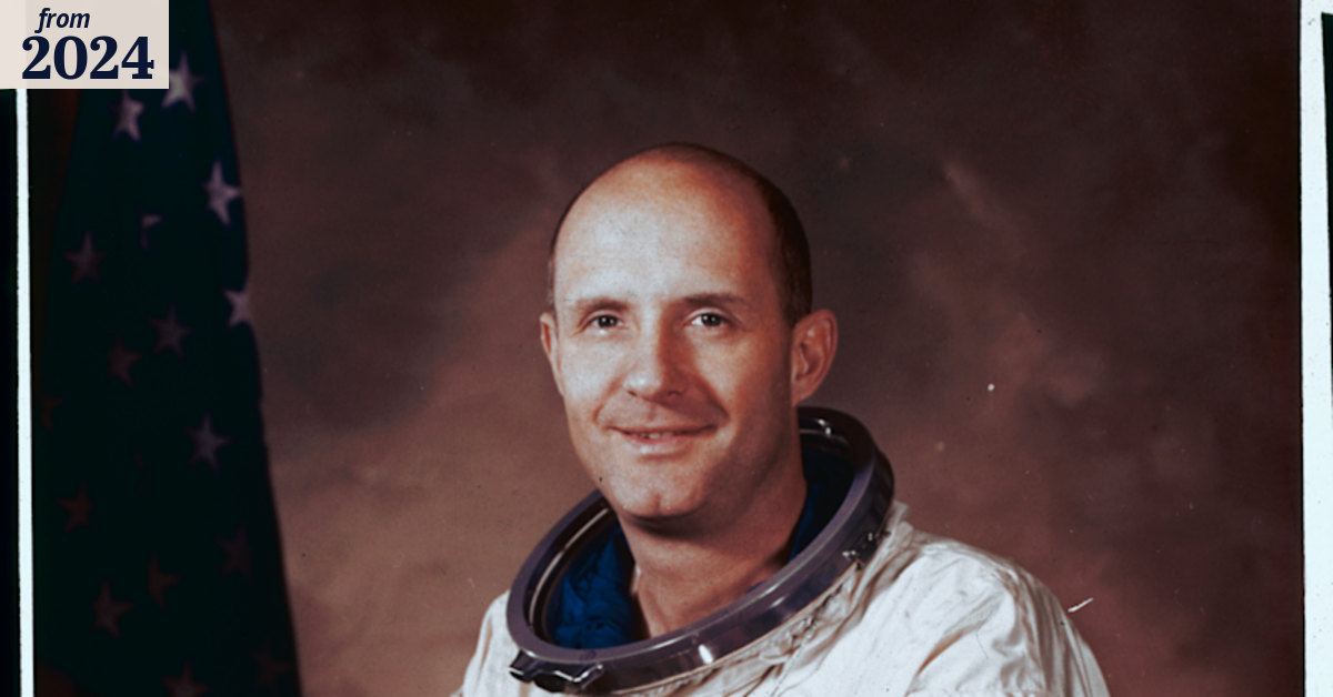 Astronaut whose space handshake with a Soviet helped thaw Cold War