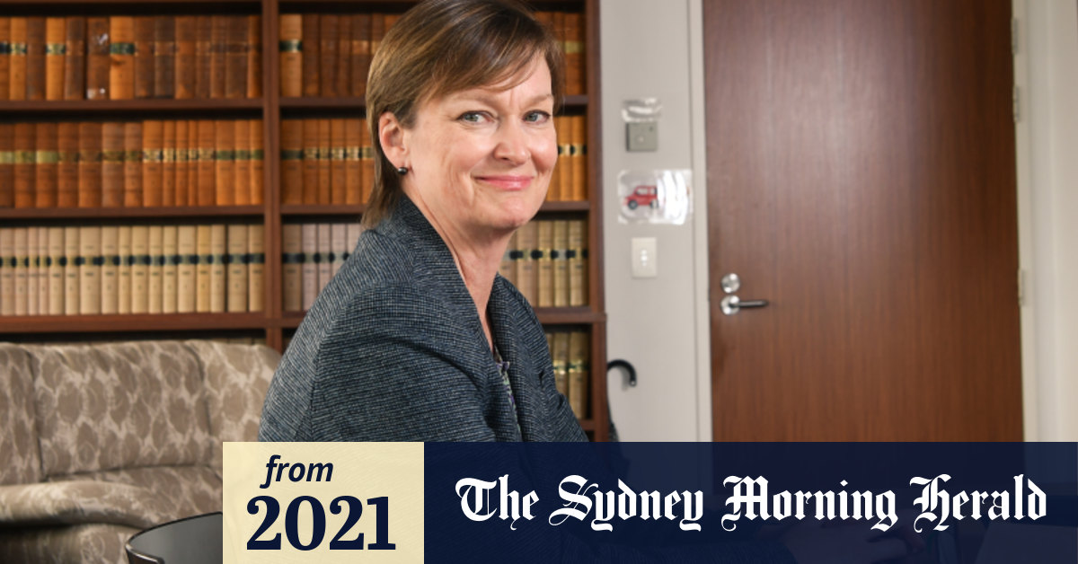 Gleeson pulls the star power to Canberra for swearing in