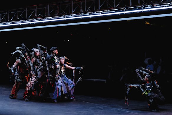 Sydney live reviews: Eddie Izzard The Tragedy of Hamlet; Chunky Move U ...