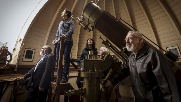 Astronomers rail at botanic gardens plan for Melbourne Observatory