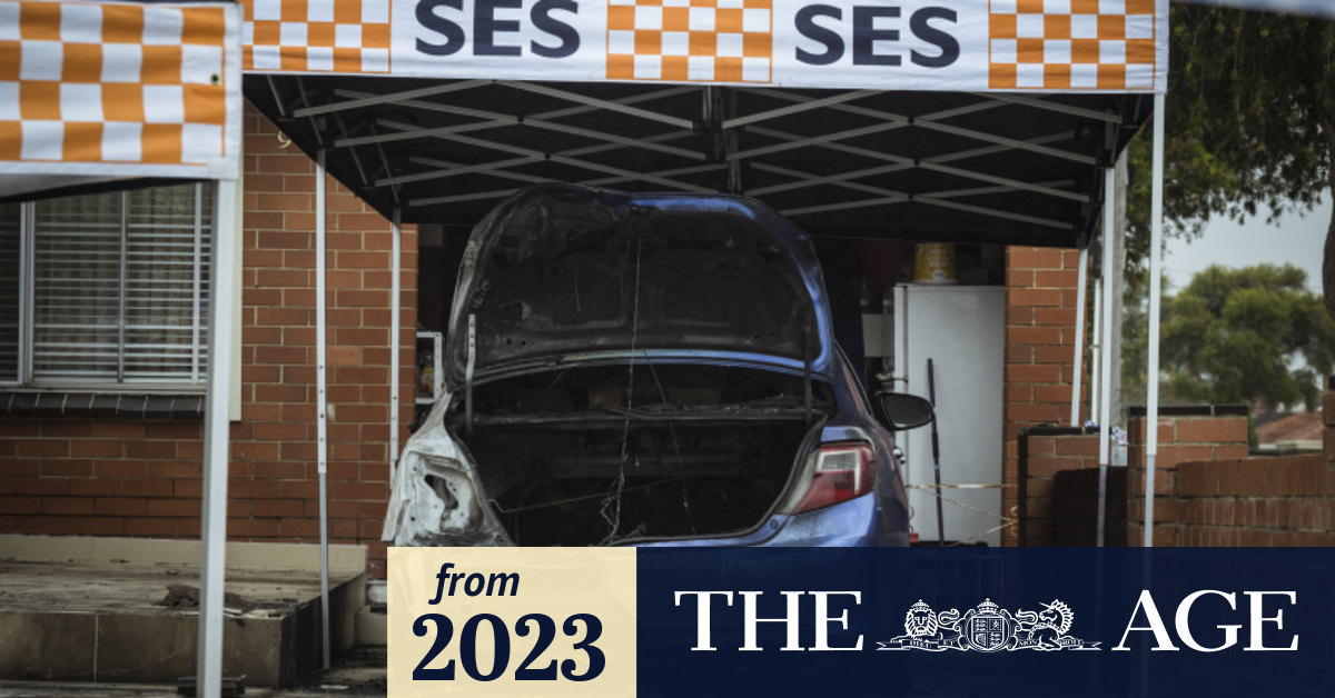 Fawkner fire: Cars torched days after shots fired at Melbourne home
