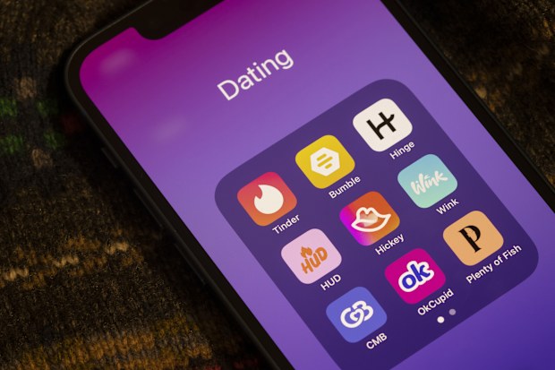 Cheating signs: Private investigator reveals infidelity red flags ...