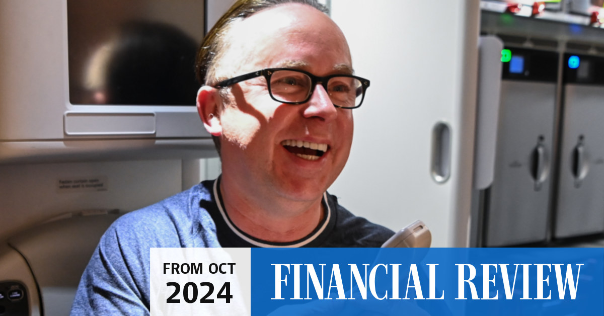 Alan Joyce to keep flying on Qantas dime for more than two decades