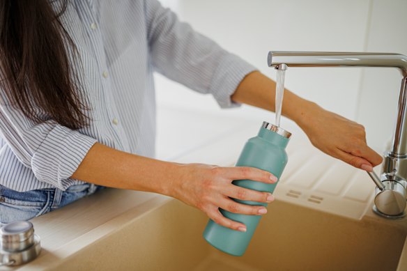How to remove microplastics from your kitchen