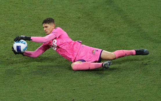 ‘Hard to stay upright’: Dive mars A-League, Sky Blues in strife, Ange’s ...