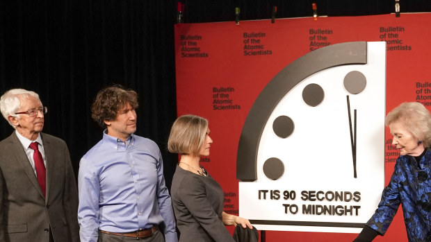 ‘Doomsday Clock’ 2023: Atomic scientists move clock closer to midnight ...