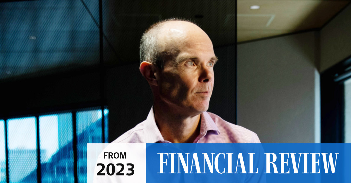 Magellan shares fall 10.5pc as assets further slide to $45.3b