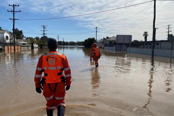 NSW floods: Gunnedah prepares for second major flood in a week