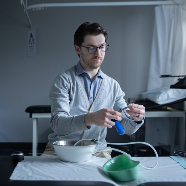 Coronavirus Australia: Frontline health workers on COVID-19