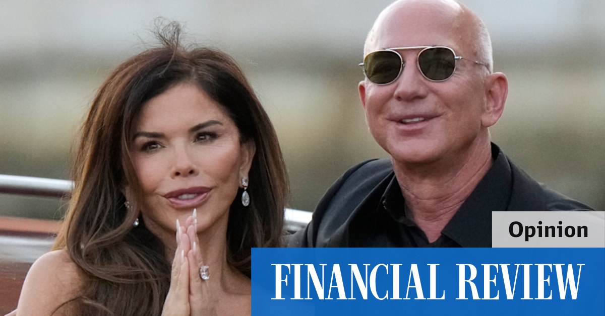 Jeff Bezos clings to old vision amid changes in life