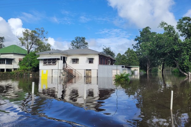 Queensland on cyclone watch as flood waters recede