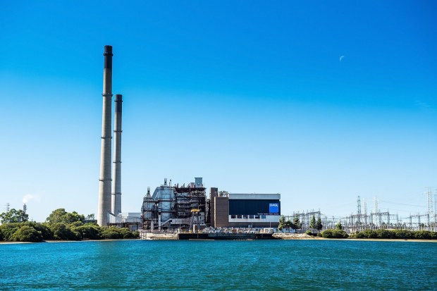 AGL commits to large battery at Adelaide power station