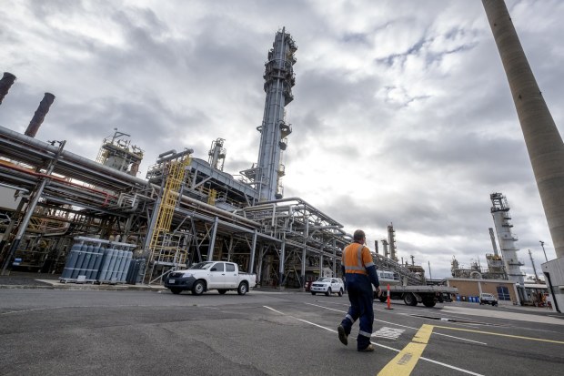 Exxon to shut Altona oil refinery