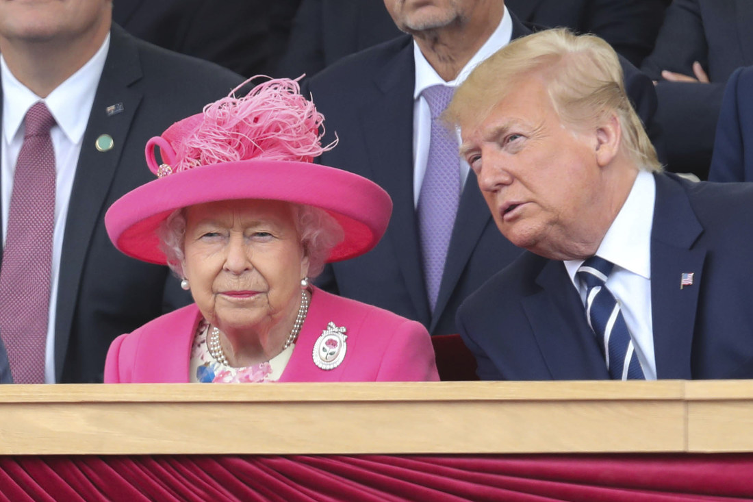 Queen Elizabeth dies: She wore the same thing for seven decades (and it ...