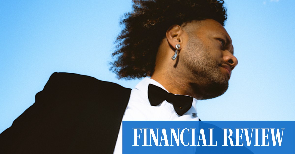 How to build a capsule wardrobe for travel: Former Vogue editor Kirstie ...