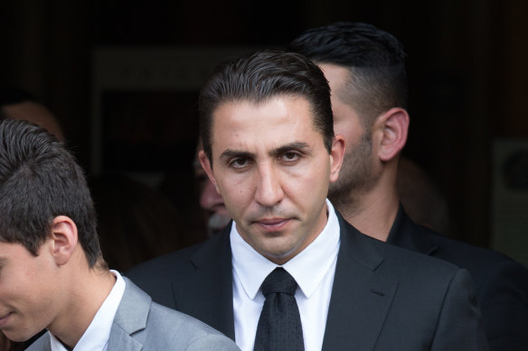 Man arrested amid gangland murder hunt fronts court on fraud charges