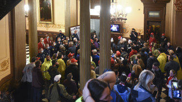 Coronavirus: US COVID-19 protests in Michigan rally against emergency ...