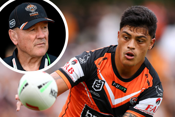NRL 2023: Tim Sheens takes swing at Newcastle Knights, Jackson Hastings ...