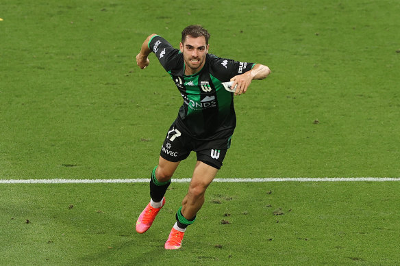 A-League 2021-22: Ben Garuccio scores stunning ‘scorpion’ goal as ...