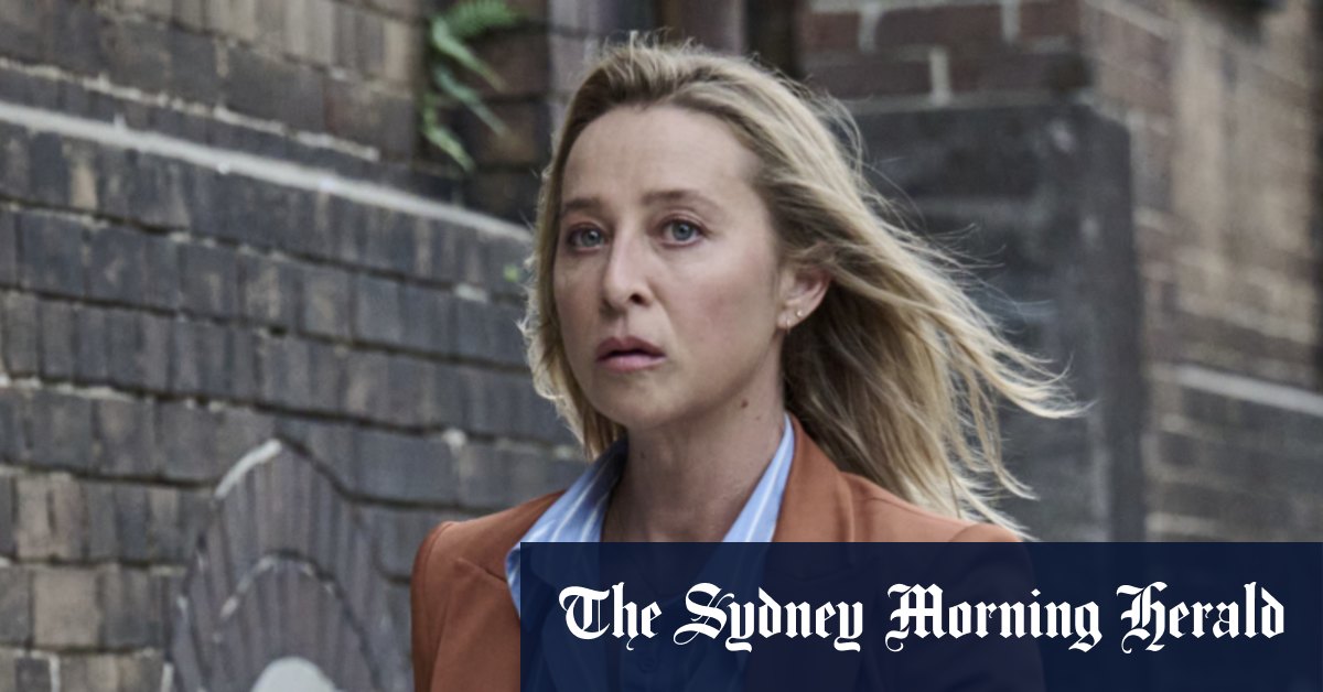 Asher Keddie continues her favourite role on Strife