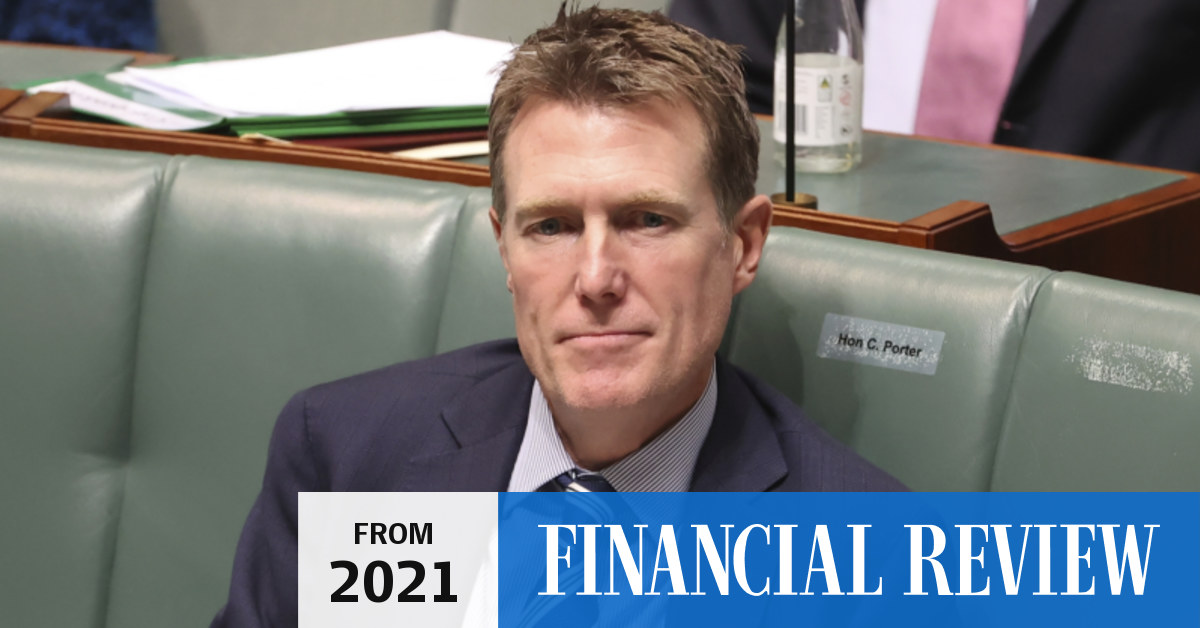 Christian Porter makes time for Women in STEM