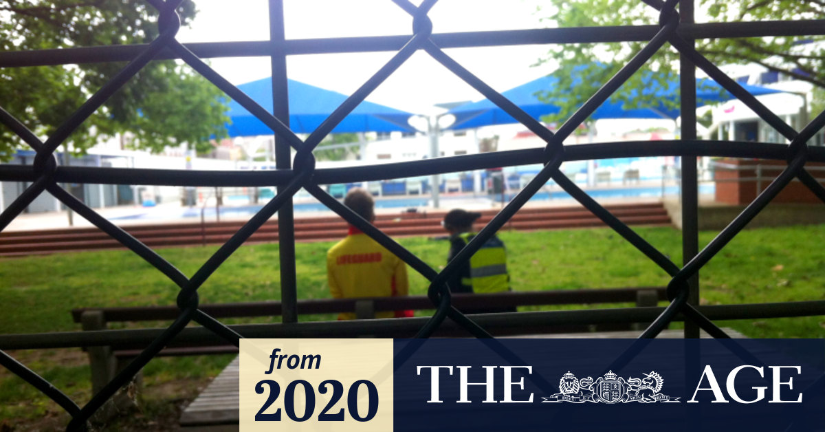 Fitzroy pool death: Swimmer found unresponsive in Melbourne's inner suburbs