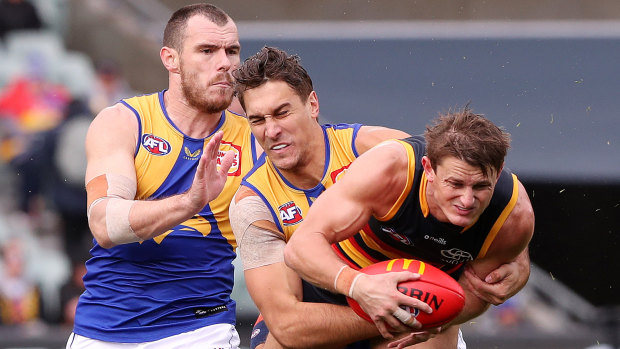 AFL 2022: Adelaide Crows beat West Coast Eagles