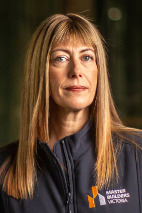 Coronavirus Victoria: Top adviser quits in protest over building ...