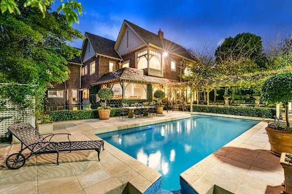 Toorak mansion: Chemist Warehouse family splash $80 million on Toorak block