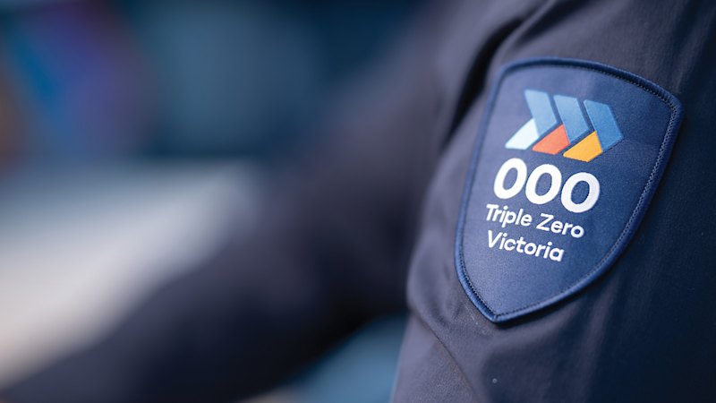 Triple Zero Victoria fails to meet ambulance dispatch benchmark, again