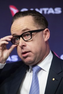 Alan Joyce sells $17m in Qantas shares