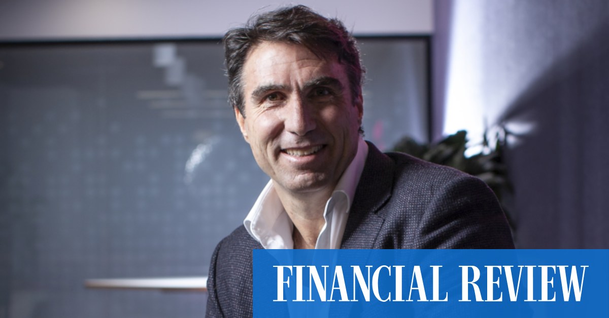 Domain names former REA chief executive Greg Ellis as its interim CEO