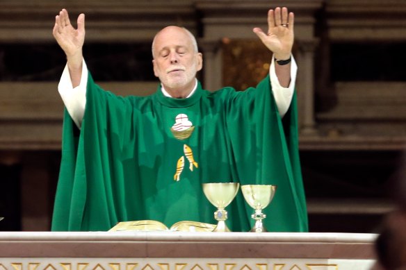 Prosecutor drops rape charges against defrocked Catholic priest