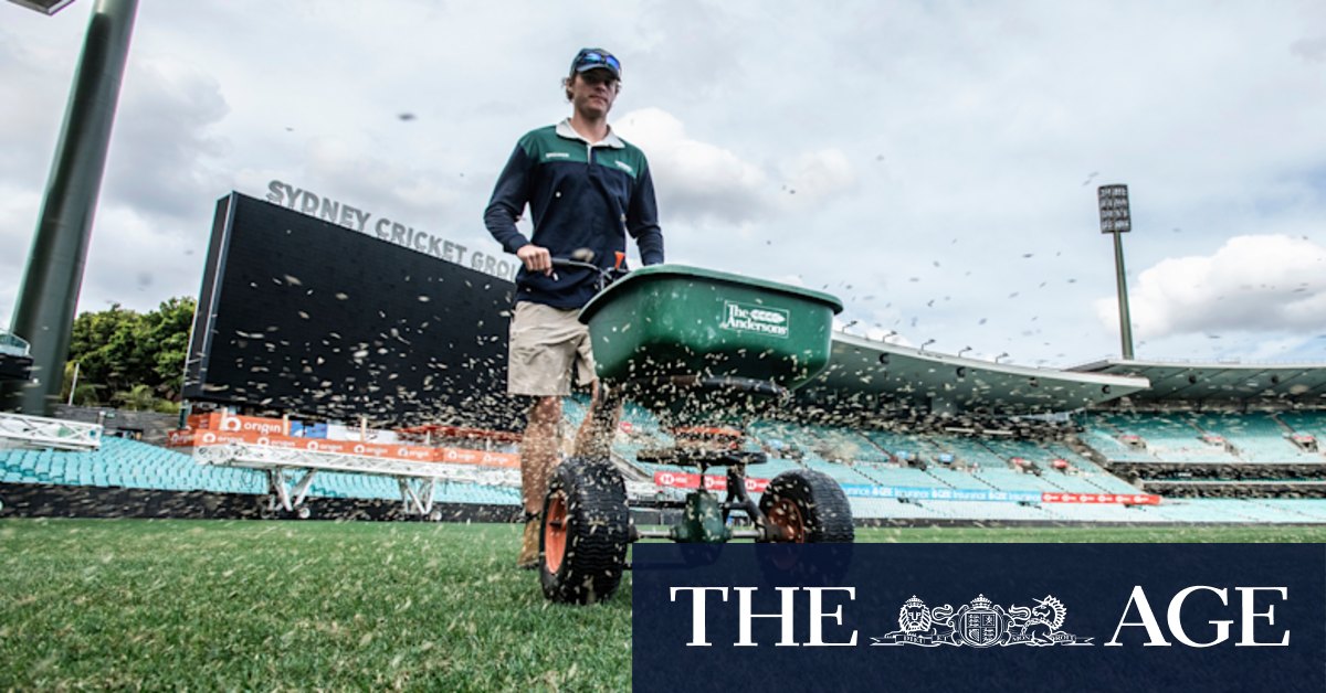 Kaliknockers leaks she opened the door in her sexy attire