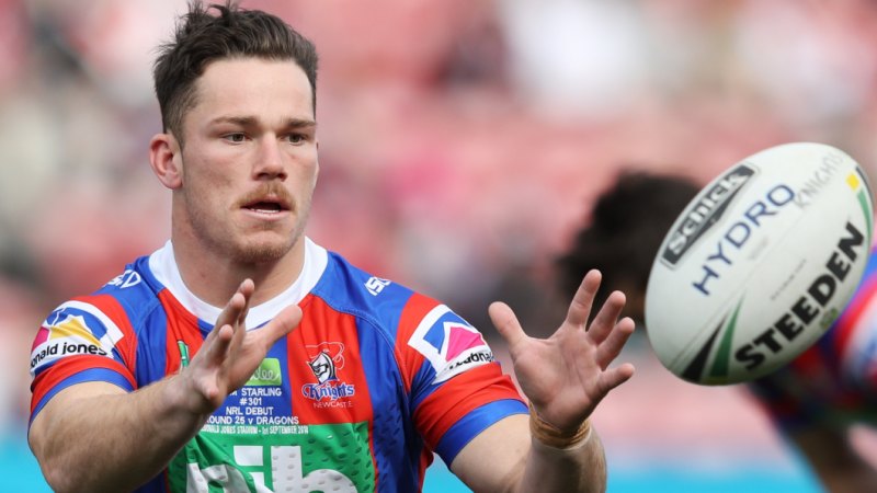 Canberra Raiders sign ex-Knights hooker Tom Starling to train
