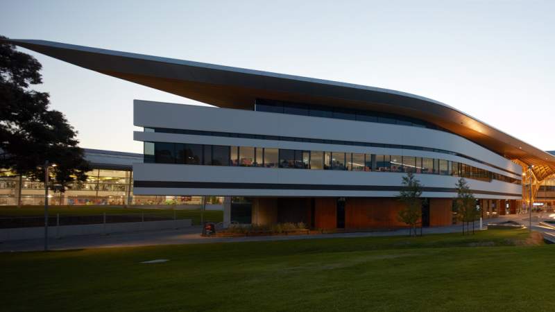 Bunjil eagle soars at Narre Warren library