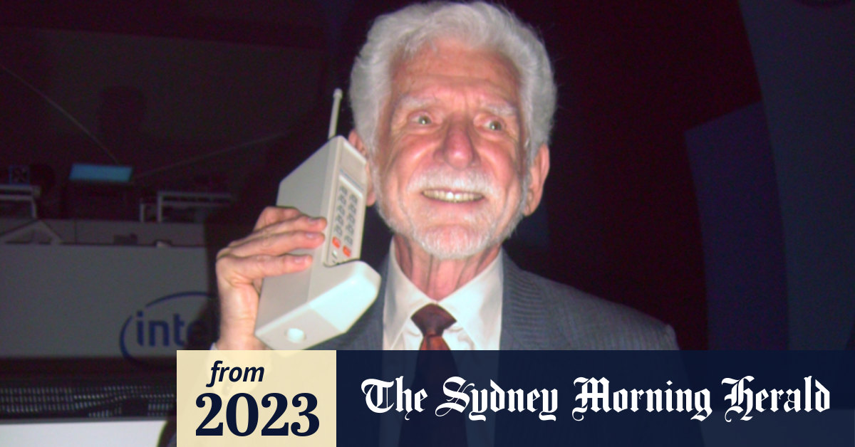 ‘We don’t have any privacy anymore’, says inventor of the mobile phone