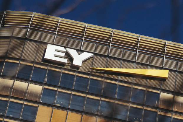 EY Oceania to avoid merger in global restructure
