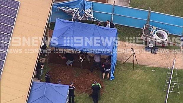 Cadaver dogs lead detectives to Brisbane site where missing US woman lived