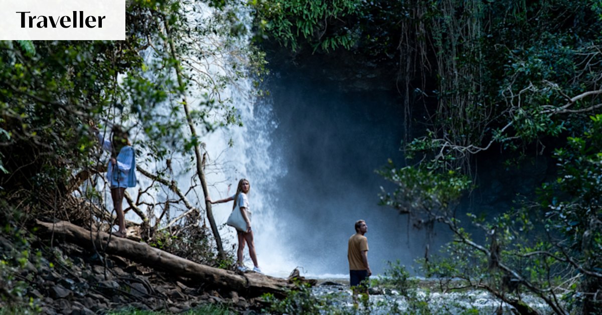 Just 30 minutes from Byron, you can capture its bygone holiday magic