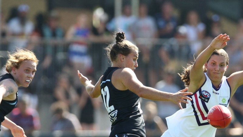 Harris helps Blues to grand final