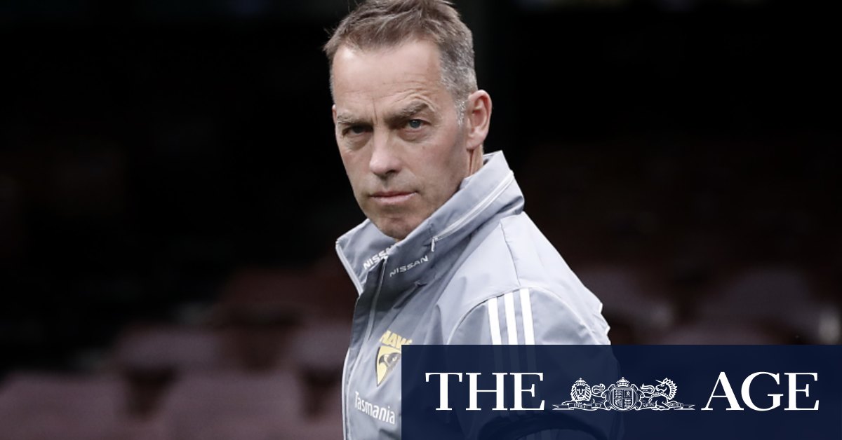 AFL 2022: Essendon Bombers coach Ben Rutten arrives at club with job ...